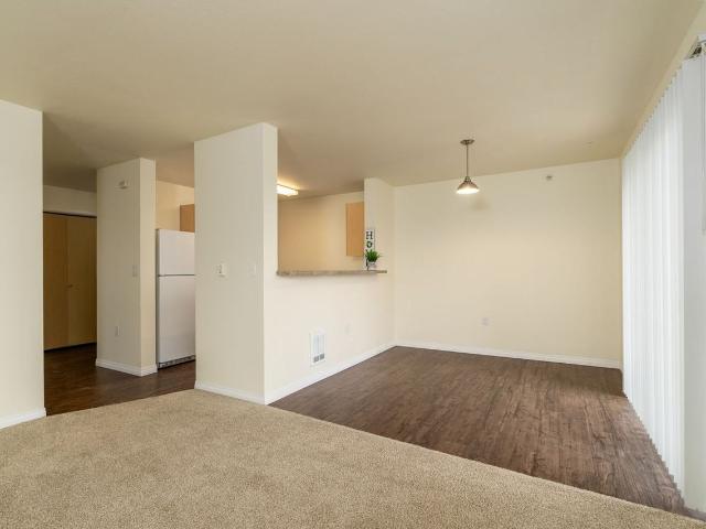 Bentley Apartments 2 Bedroom Apartment for Rent at 1715 S Hayford Rd, Spokane, WA 99224