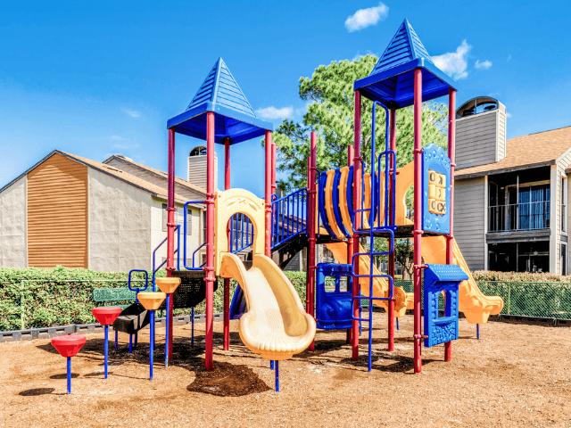 Bentley Green Apartment Homes 2 Bedroom Apartment for Rent at 8214 Princeton Square Blvd E, Jacksonville, FL 32256 Royal Lakes