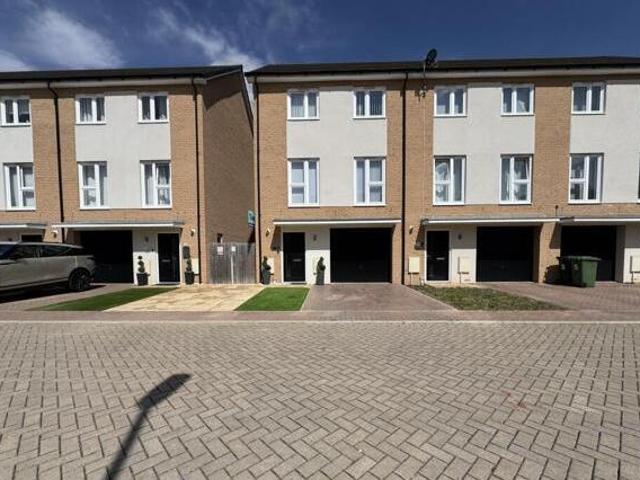 Bentley Grove, Peterborough, 4 Bedroom Terraced