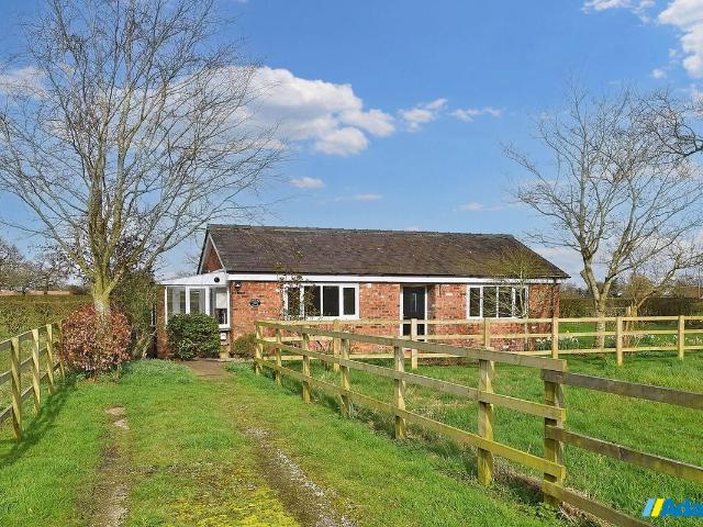 Bentleys Farm Lane, Higher Whitley, Warrington WA4, 2 bed detached house to rent, £1,200 pcm | PrimeLocation