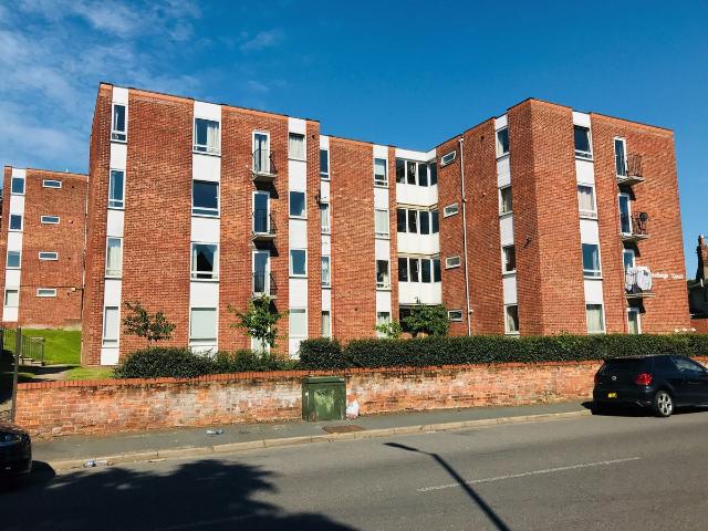 Bentleigh Court, Greenstead Road, Colchester CO1, 2 bed flat to rent, £925 pcm | PrimeLocation