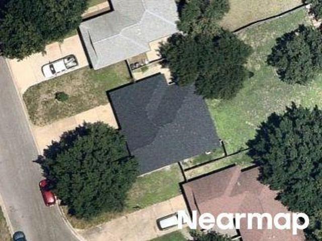 Bentwood Dr