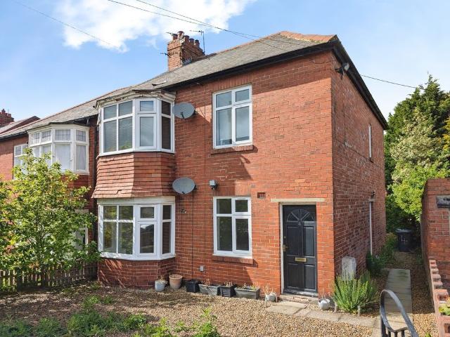 Benwell Close, Newcastle Upon Tyne NE5, 3 bed flat to rent, £800 pcm | PrimeLocation