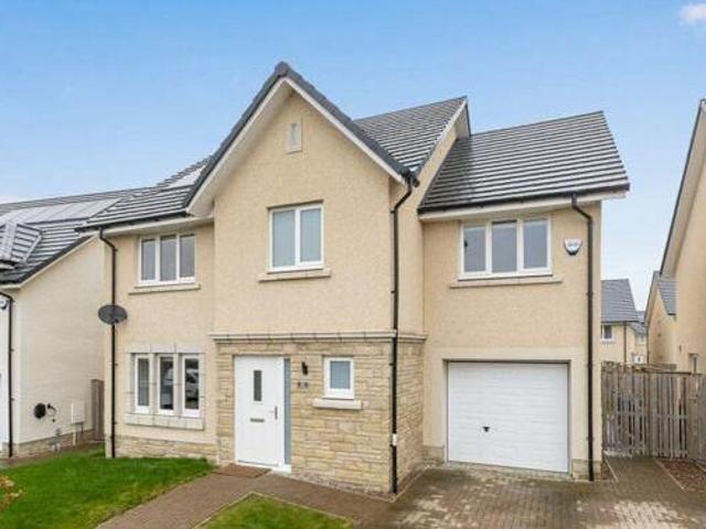 Ben Macdui Drive, East Calder, 4 Bedroom Detached