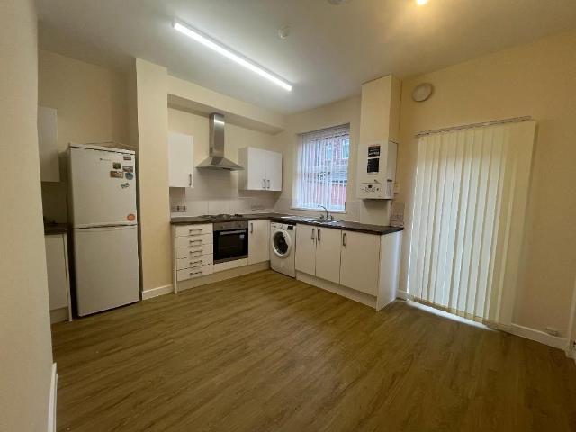 Ben Street, Clayton, Manchester M11, 2 bed terraced house to rent, £1,000 pcm | PrimeLocation