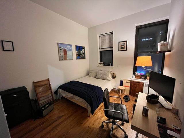 Ben R is offering a Room For Rent in Midtown, New York in July 2026 $0.00