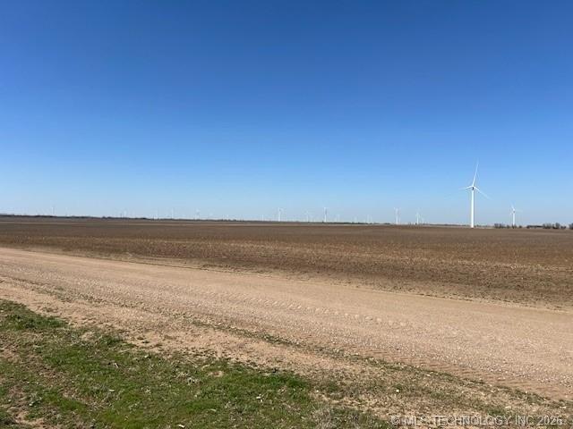 Bender Rd, Newkirk, OK 74647
