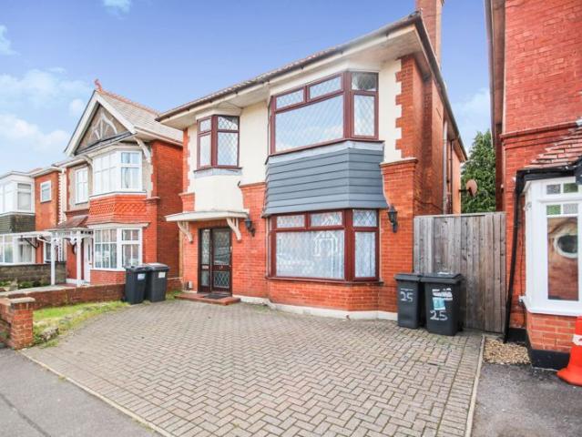Bengal Road, Winton BH9, 5 bed detached house to rent, £3,000 pcm | PrimeLocation