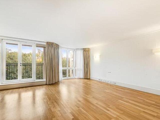 Benham House, Coleridge Gardens, 2 Bedroom Flat