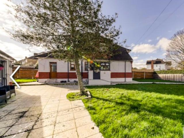 Benhill Road, Sutton SM1, 4 bed semi detached house to rent, £2,700 pcm | PrimeLocation