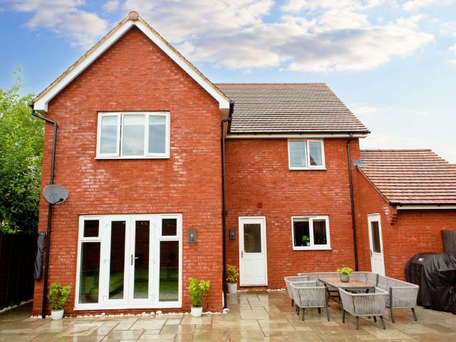 Beni Close, Cheltenham GL51, 5 bed detached house to rent, £2,500 pcm | PrimeLocation