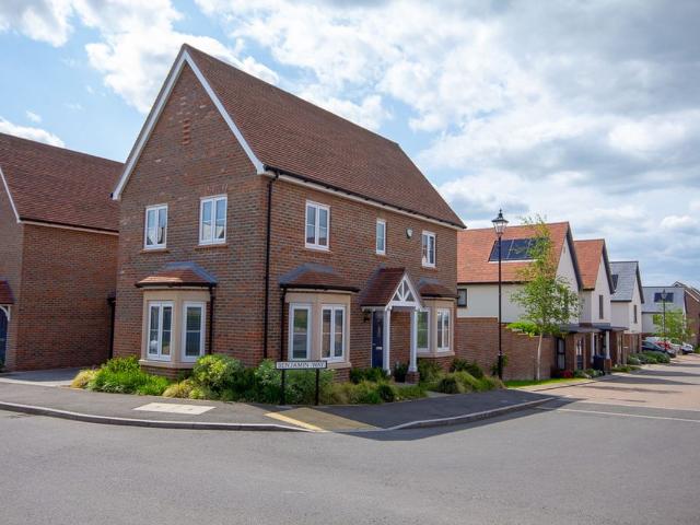 Benjamin Way, Burgess Hill RH15, 3 bed detached house to rent, £2,250 pcm | PrimeLocation