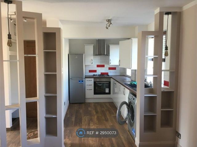 Benjamin Court, London SE20, 1 bed flat to rent, £1,500 pcm | PrimeLocation