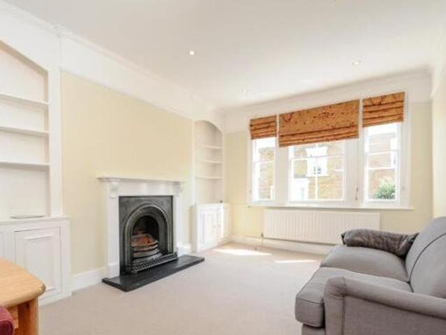 Bennerley Road, Battersea, 2 Bedroom Flat