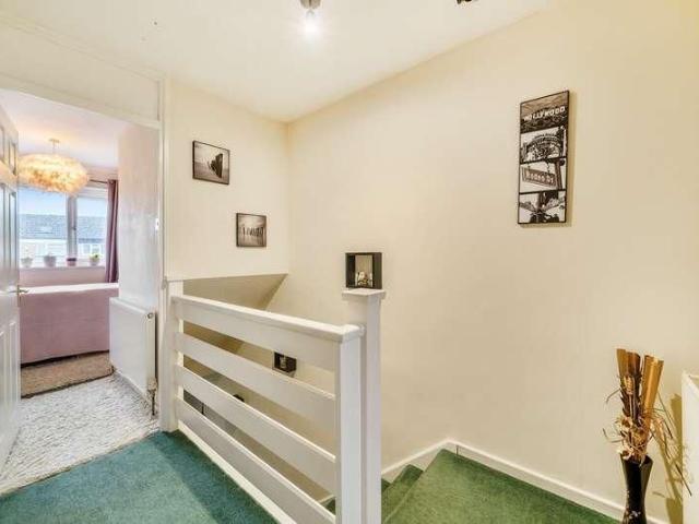 Bennett Close, Cobham, Surrey, KT11