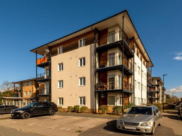 Bennett Close, Hounslow TW4, 1 bed flat to rent, £1,250 pcm | PrimeLocation