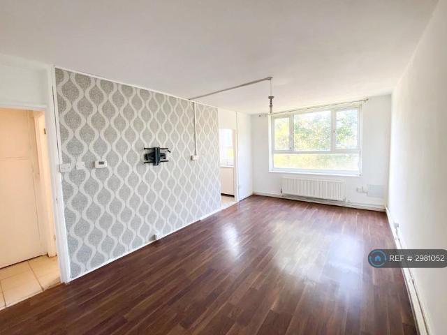 Bennett Court, London, N7 1 bed flat to rent £1,650 pcm £381 pw
