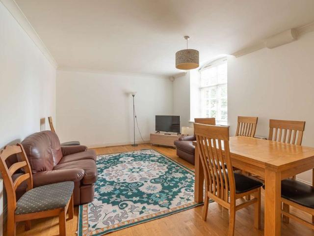 Bennett Crescent, Cowley, OX4