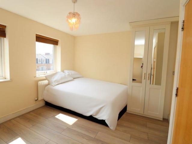 Bennett Grove, Lewisham SE13, Room to rent, £975 pcm | PrimeLocation