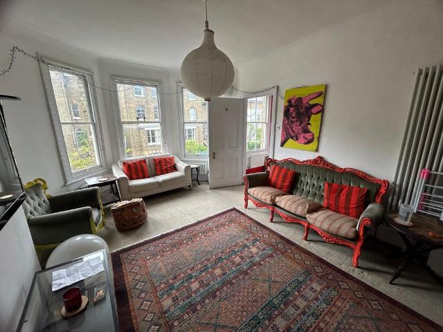 Bennett Park 3 bed flat to rent £2,800 pcm £646 pw