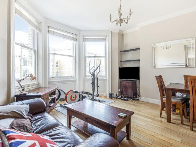 Bennett Park, Blackheath, London SE3, 2 bed property to rent, £2,000 pcm | PrimeLocation