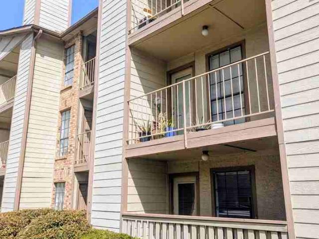 Bennett Place Apartments 1 Bedroom Apartment for Rent at 2223 Bennett Ave, Dallas, TX 75206