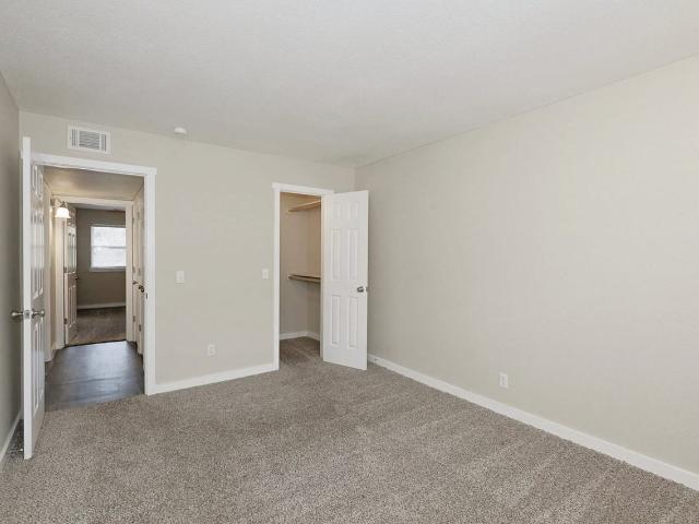 Bennett Pointe 1 Bedroom Apartment for Rent at 930 S Boulevard, Edmond, OK 73034