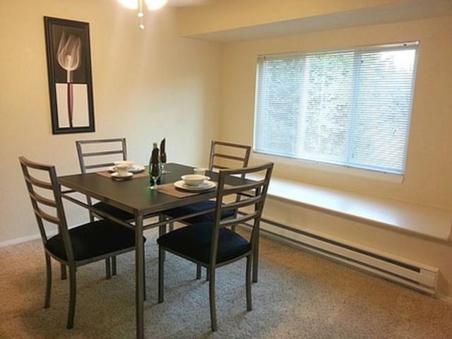 Bennett Properties Inc. DBA Villa Bonita 1 Bedroom Apartment for Rent at 9823 Ne 130th Pl, Kirkland, WA 98034 North Juanita