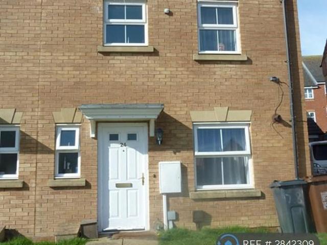 Bennett Road, Corby, NN18 4 bed end of terrace house to rent £1,195 pcm £276 pw