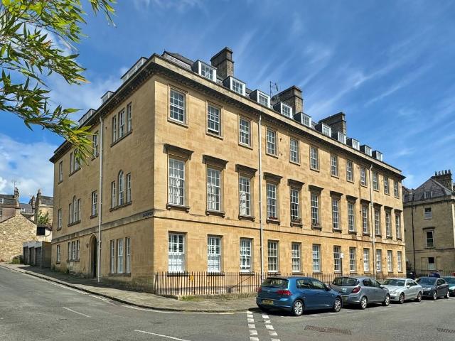 Circus Place, Bath BA1, 1 bed flat to rent, £1,485 pcm | PrimeLocation