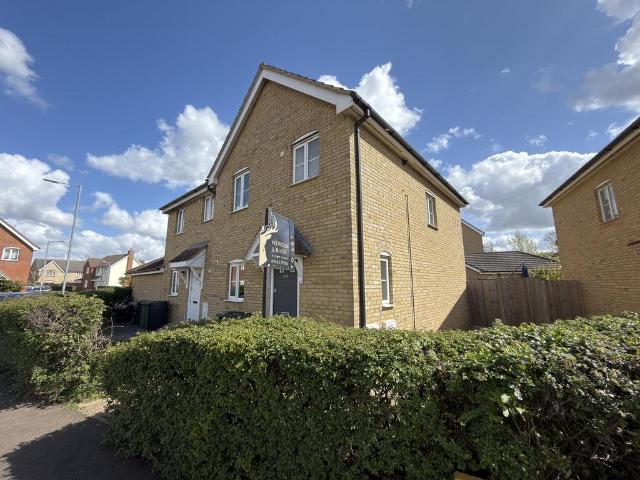 Bennett Street, DOWNHAM MARKET PE38 3 bed semi detached house to rent £1,025 pcm £237 pw