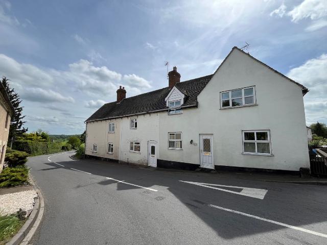 Bennetts Lane, Bramshall ST14, 3 bed cottage to rent, £1,075 pcm | PrimeLocation