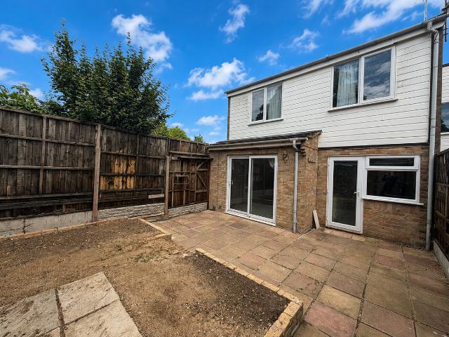 Bennet Close, Basingstoke RG21, 4 bed property to rent, £1,650 pcm | PrimeLocation