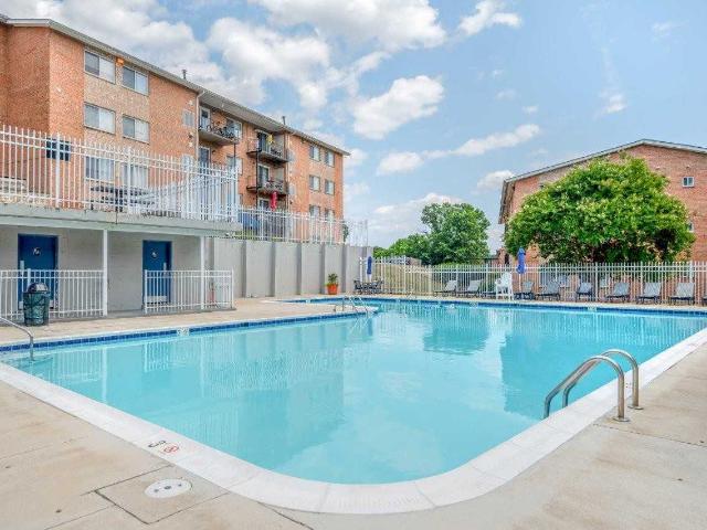 Bennington Crossings Apartment Homes 1 Bedroom Apartment for Rent at 441 N Armistead St, Alexandria, VA 22312 Larchmont Village Apartments West