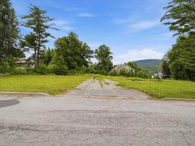 Bennington VT 05201 103667117