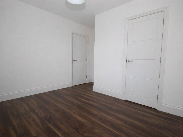 Bensham Lane, Thornton Heath CR7, Room to rent, £900 pcm | PrimeLocation