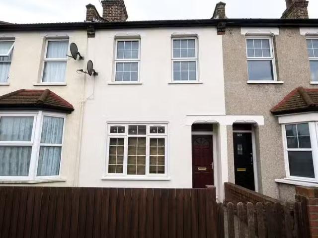 Bensham Lane, Thornton Heath, CR7 7ER