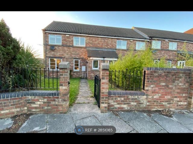 Bensham Road, Gateshead NE8, 3 bed semi detached house to rent, £1,250 pcm | PrimeLocation