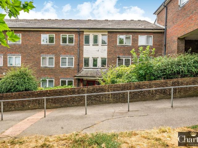 Benson Court, Ingram Crescent East, Hove, East Sussex BN3, 2 bed flat to rent, £1,400 pcm | PrimeLocation
