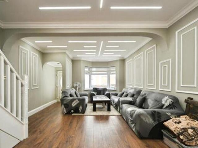 Benson Avenue, East Ham, 5 Bedroom End