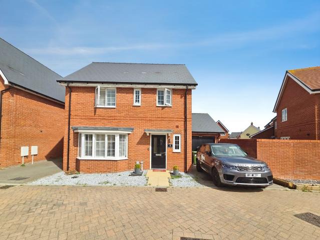 Benson Drive, Witham CM8, 3 bed detached house to rent, £2,300 pcm | PrimeLocation