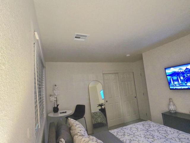 Beatiful Furnished Bedroom