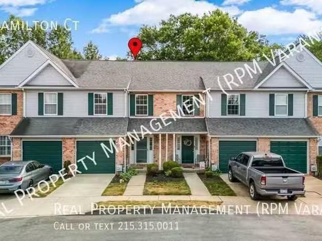 Beatifully Updated 3BR Townhome in Trappe Available Immediatel.