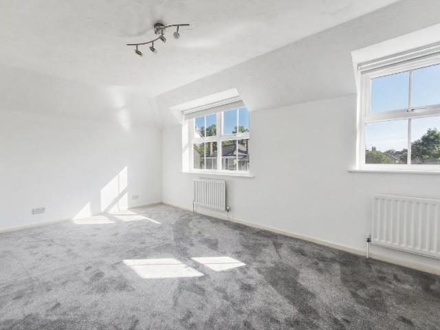 Beatrice Lodge, Alexandra Grove, London N12, 1 bed flat to rent, £1,600 pcm | PrimeLocation