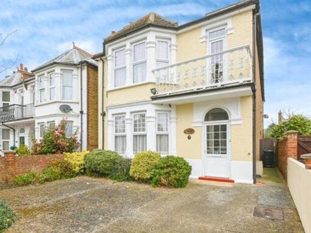 Beatrice Road, Clacton on sea, 5 Bedroom Detached