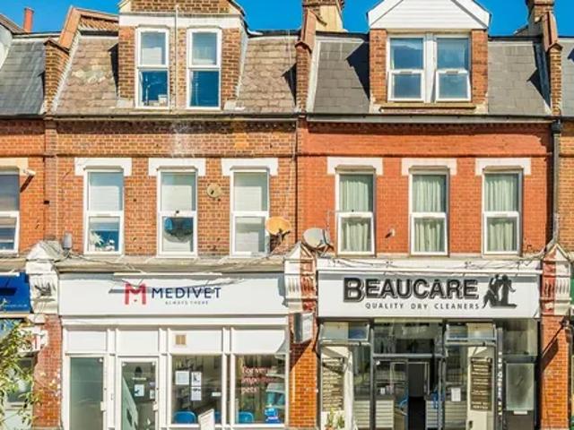 Beaucare, 146 Heath Road, Twickenham, TW1 4BN, United Kingdom | 1 bed apartment for rent #167611067 | Rentberry