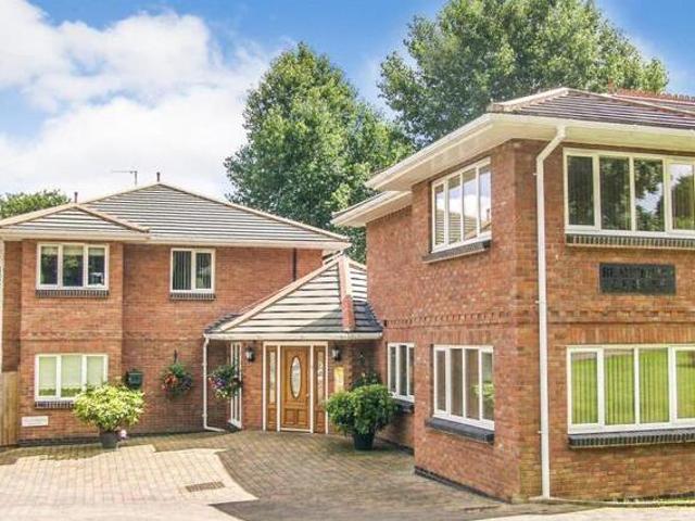 Beauchamp Gardens, Smeeton Road, 1 Bedroom Flat