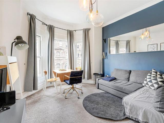 Beauchamp Road, London, SW11, London