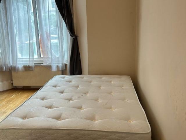Beauclerc Road, London W6, Studio to rent, £1,350 pcm | PrimeLocation