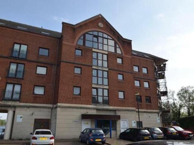 Beaufort Court, Atlantic Wharf, 2 Bedroom Flat